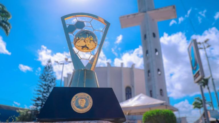 Novo troféu do Campeonato Brasileiro de Futsal homenageia o ídolo Jackson - X1 Futsal